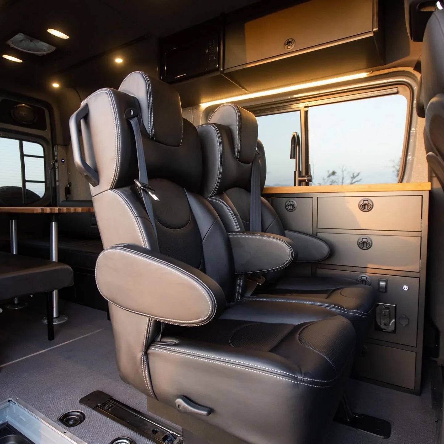 CAMPER VAN SPECIAL | ROW KIT | MB SPRINTER | CVC-MB-AR-218-CVS